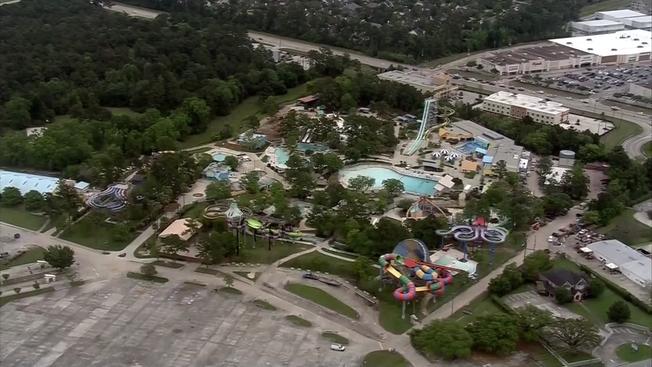 Worker Falls To Death At Six Flags Hurricane Harbor Splashtown In Texas